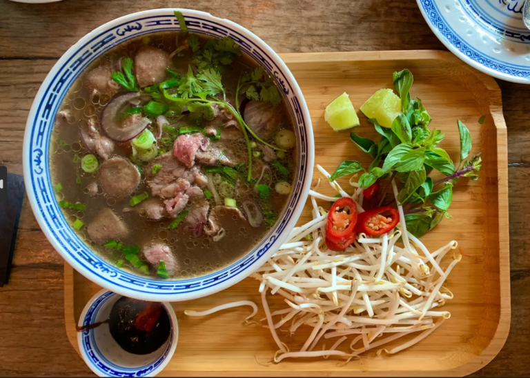 The History of Pho :From Humble Beginnings to Global Icon